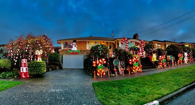 Olympic Manor lights are bright and beautiful near Ballard | Westside ...